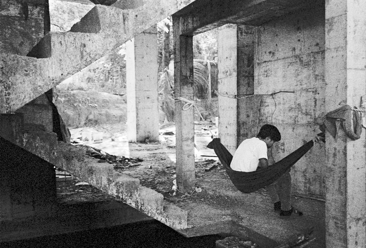 1000 Ghost Houses – DANA LANGLOIS